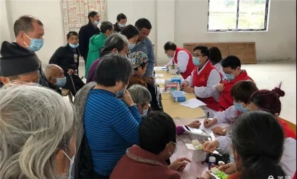市二医院赴乐平市临港镇杨村开展健康义诊志愿服务活动 景德镇市第二人民医院